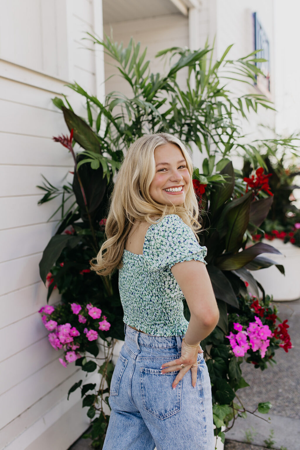 Edina High School Senior Photos | Felicity's Session