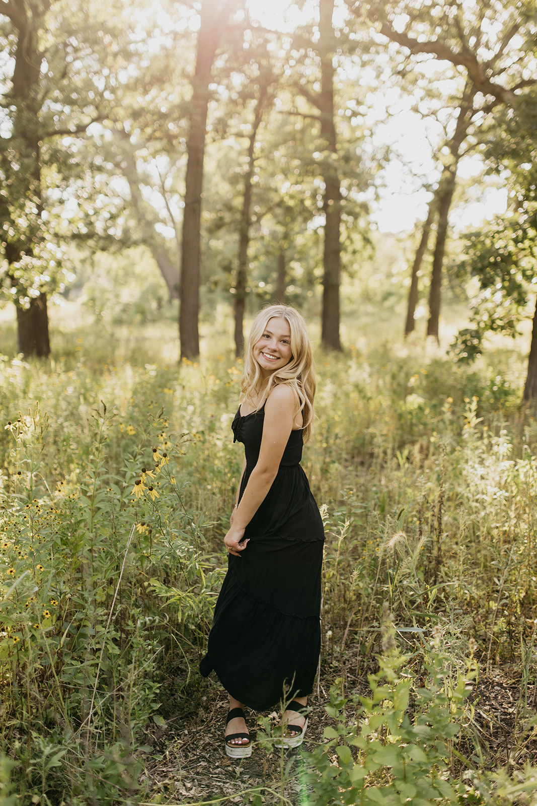 Edina High School Senior Photos | Felicity's Session
