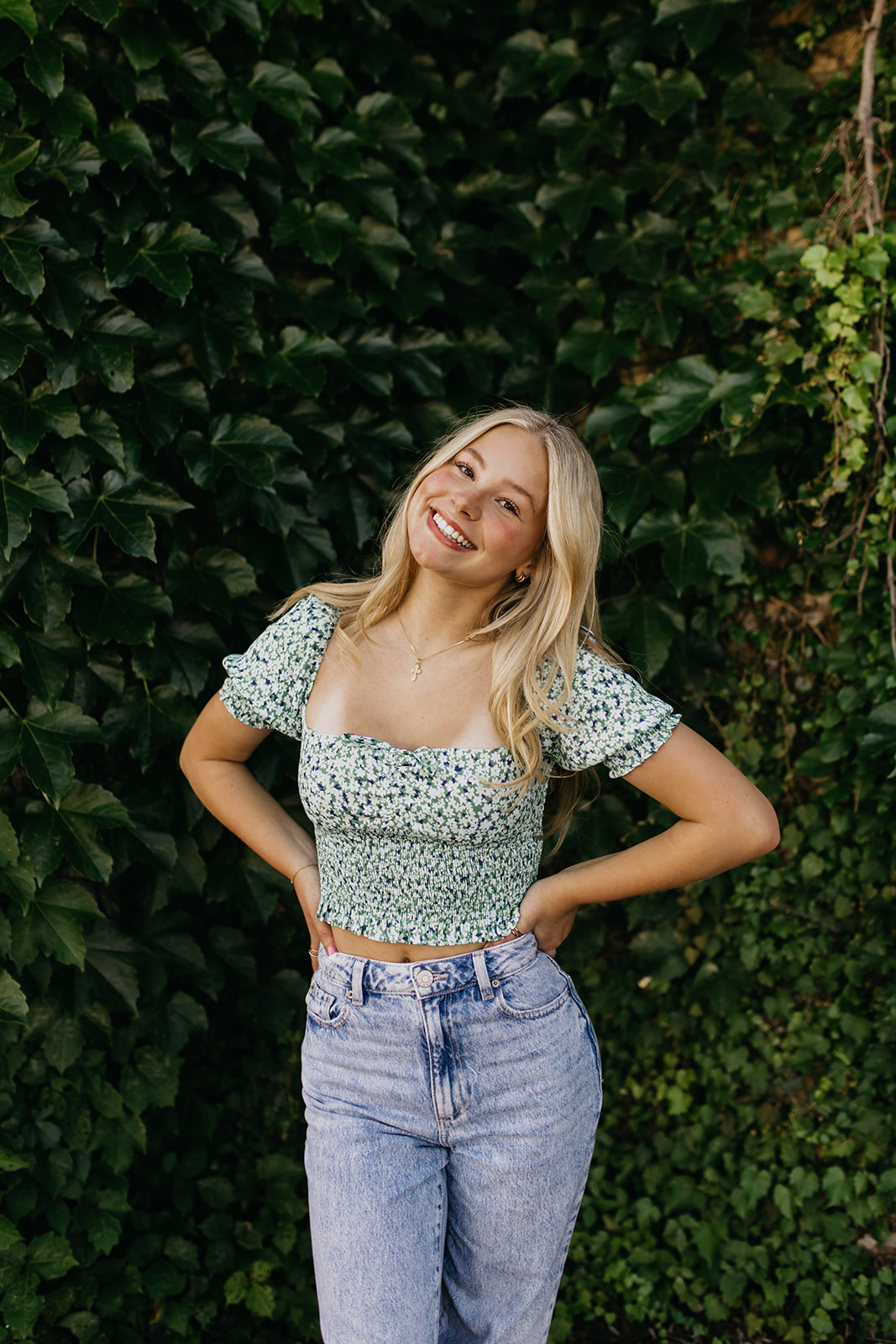 Edina High School Senior Photos | Felicity's Session