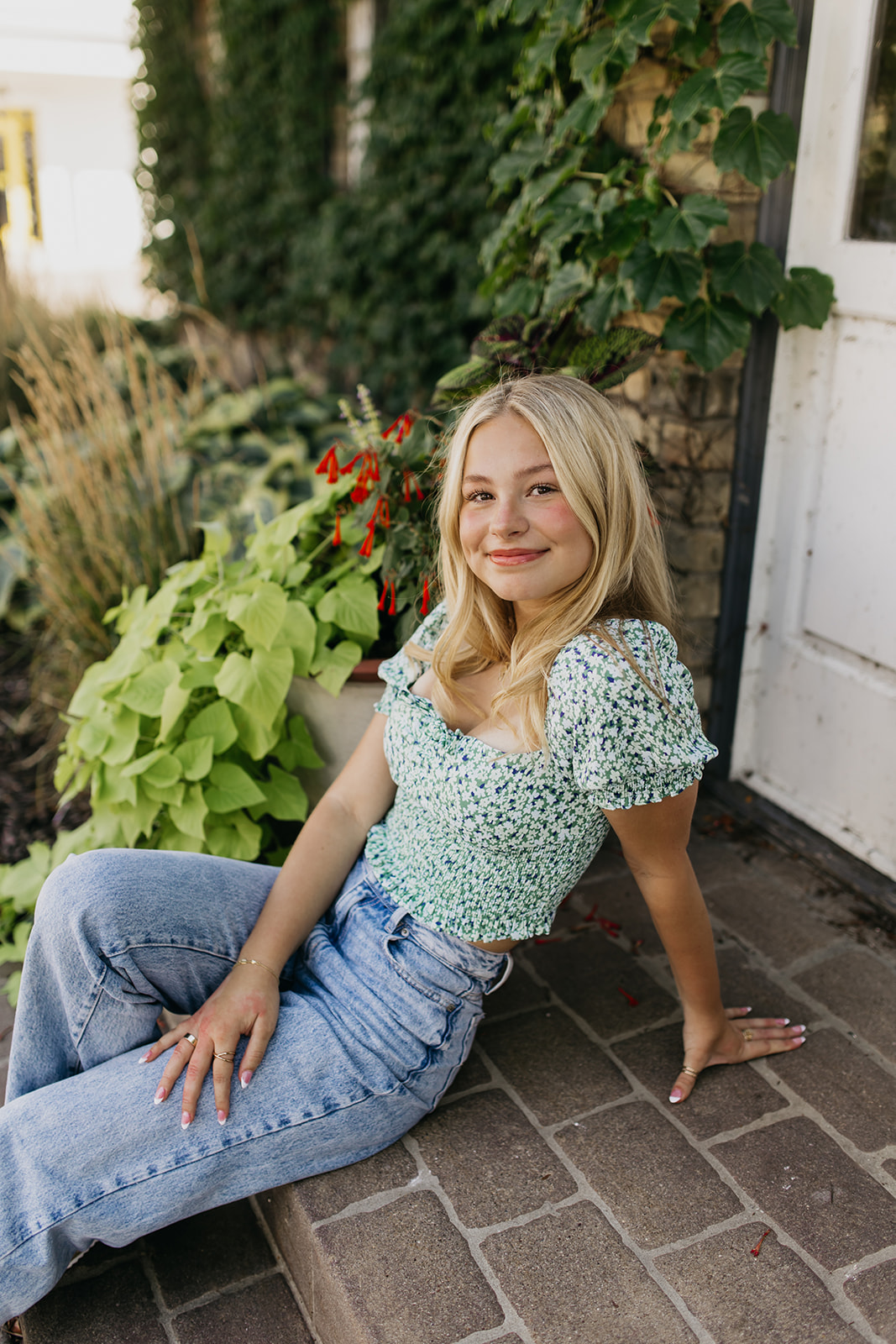 Edina High School Senior Photos | Felicity's Session