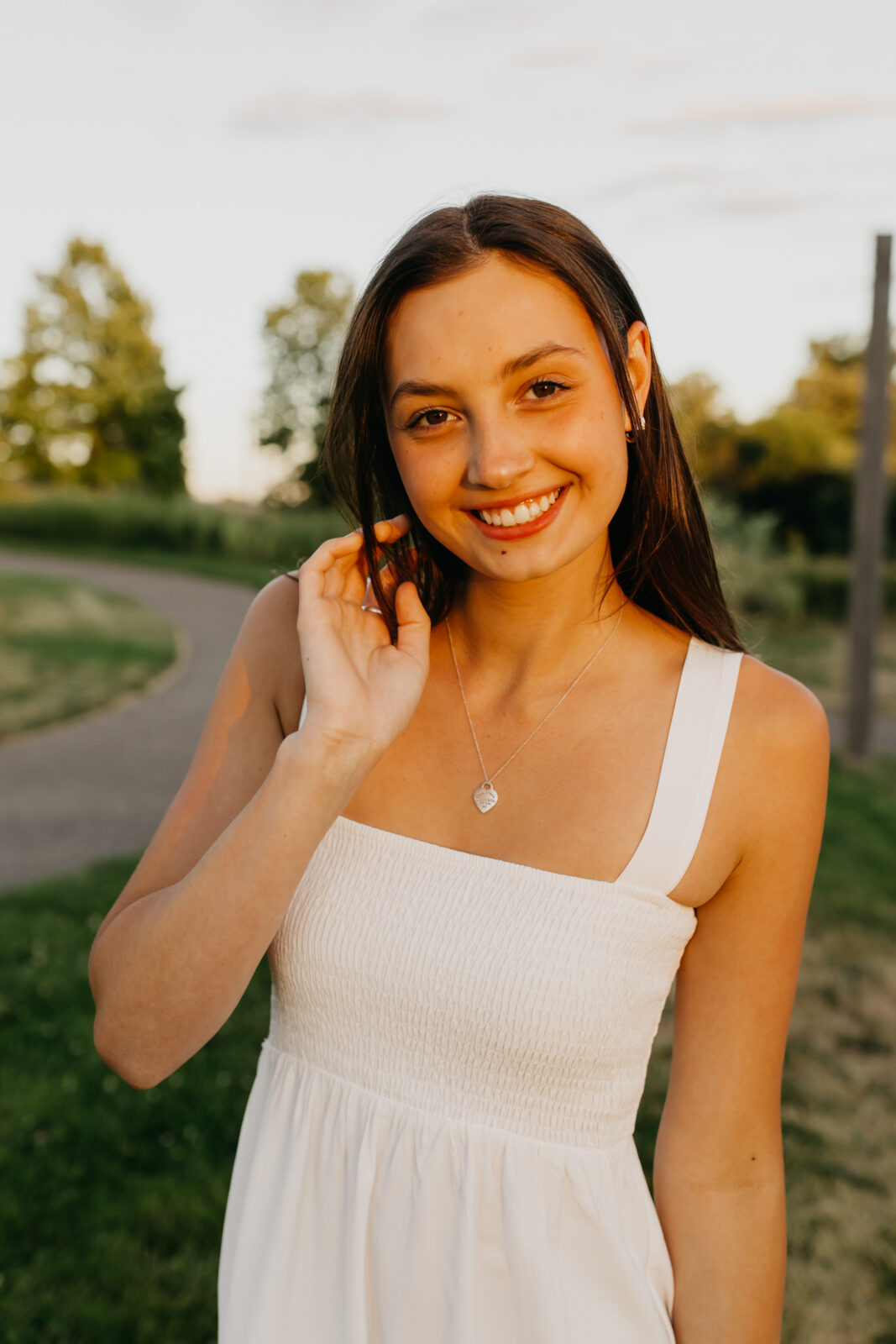 Edina Seniors | Nora's Senior Photos - mycahbain.com