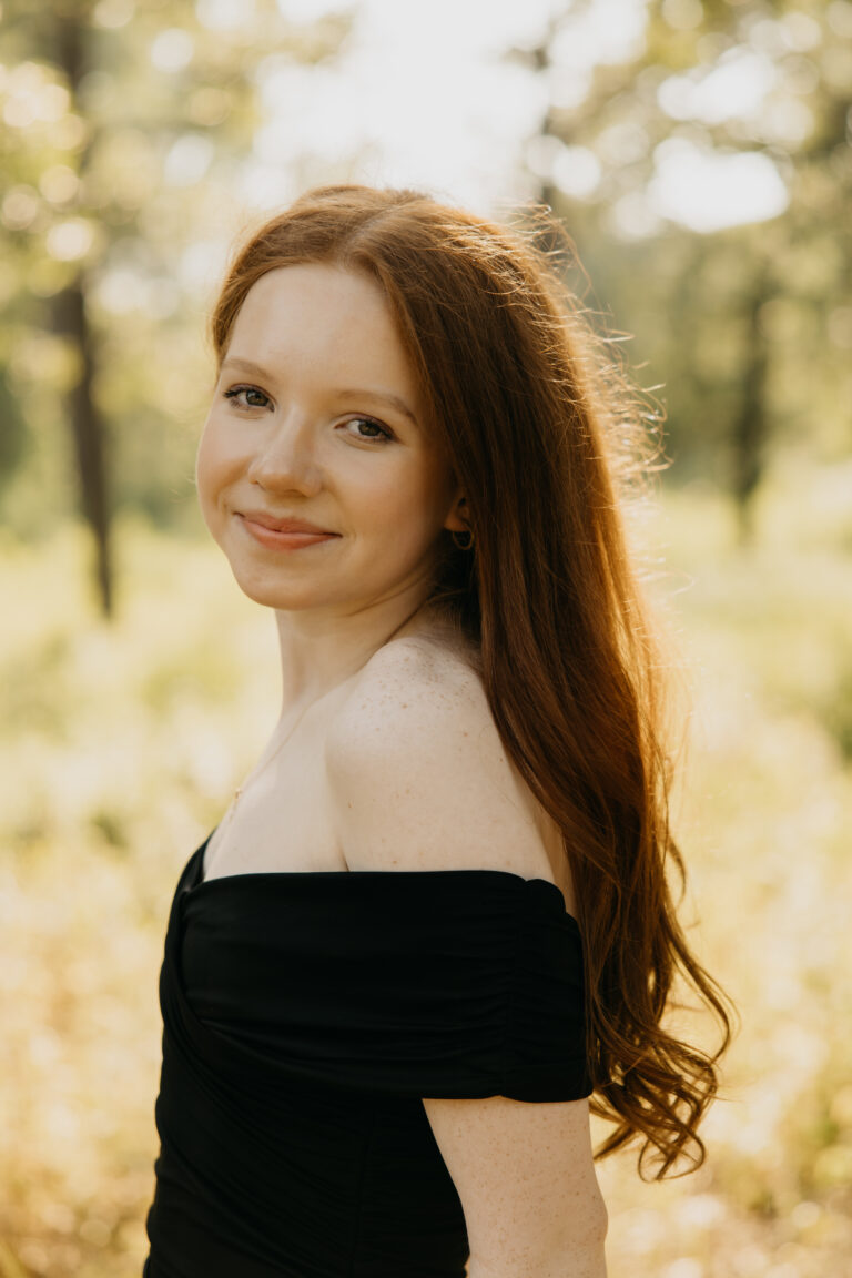 Visitation School Senior Photos | Caroline Connor - mycahbain.com