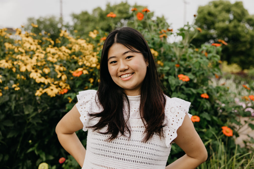 Edina High School Senior Photos | Yena's Session - mycahbain.com