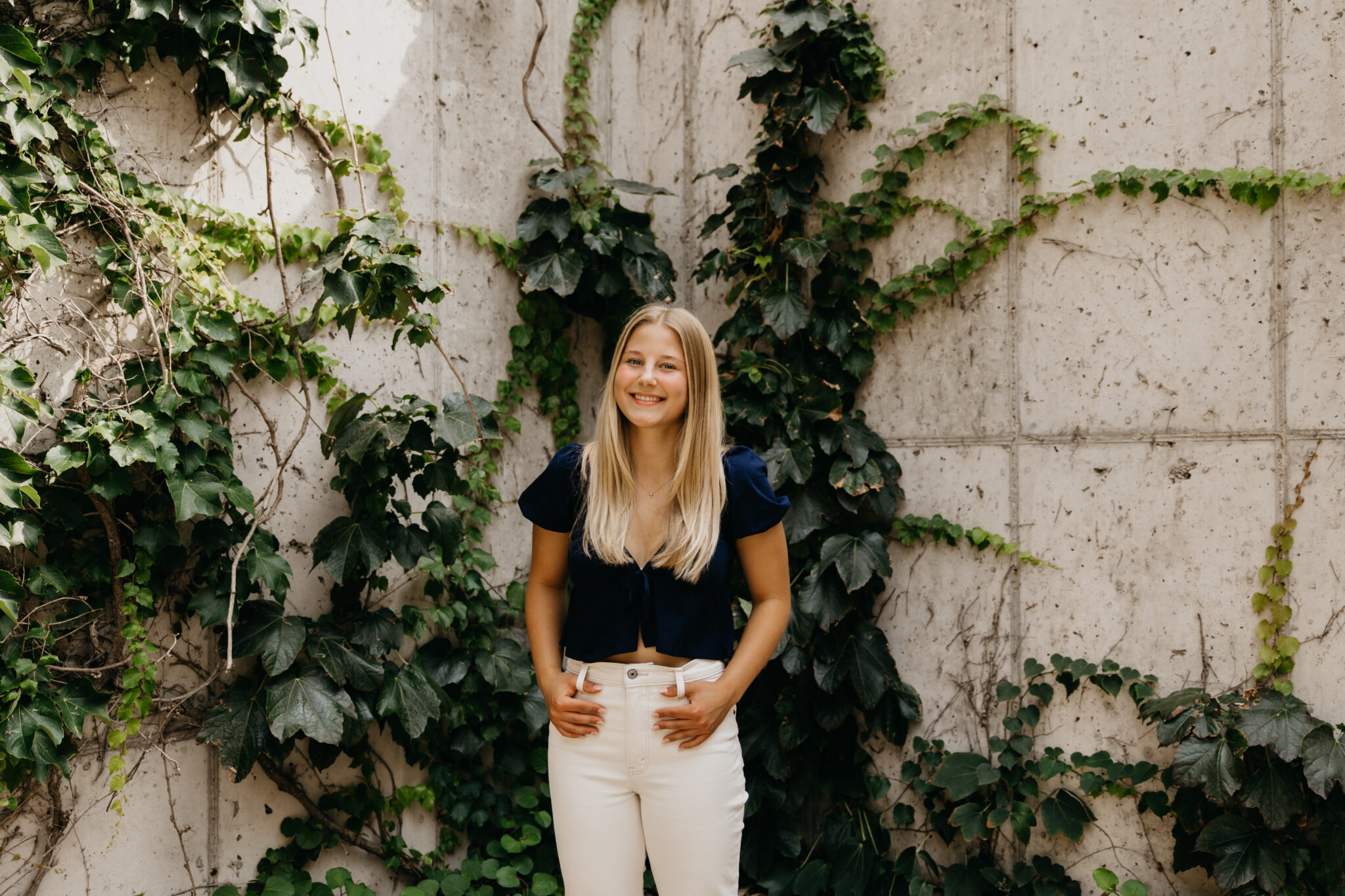 Photos of a Minnehaha Academy Senior | Greta - mycahbain.com