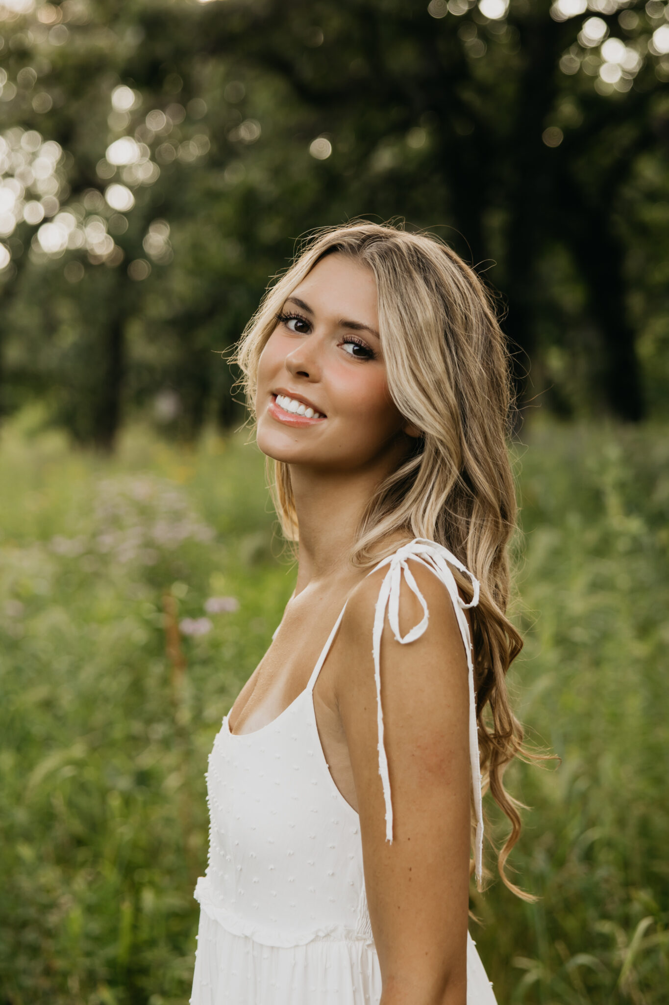 Edina Senior Portraits | Amelia’s Radiant Session