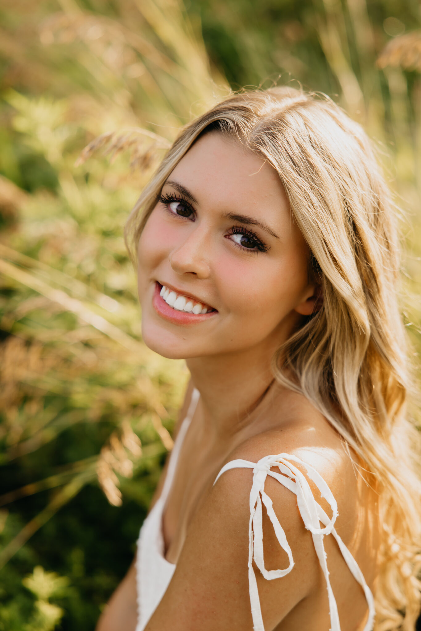 Edina Senior Portraits | Amelia’s Radiant Session