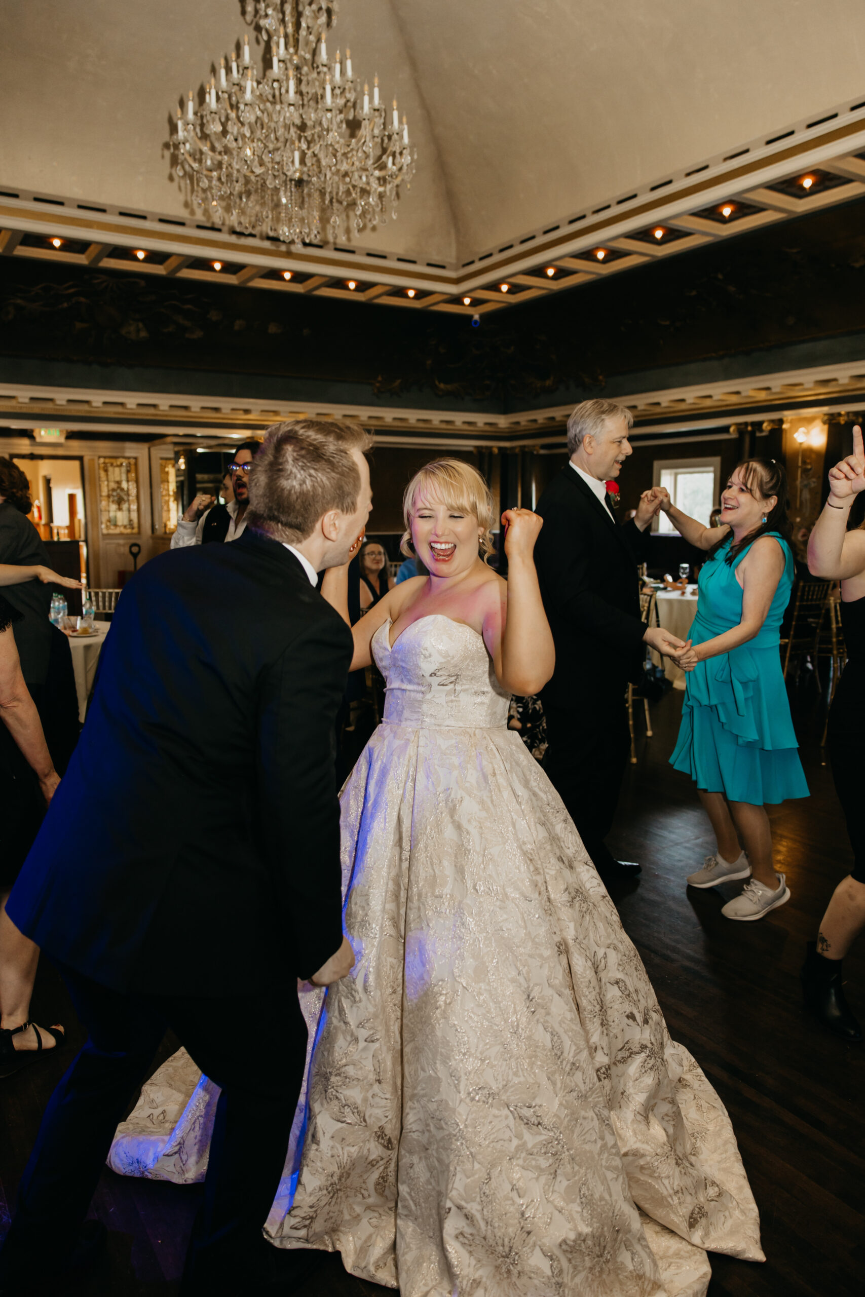 Semple Mansion | A Grand & Elegant Wedding Venue in Minneapolis