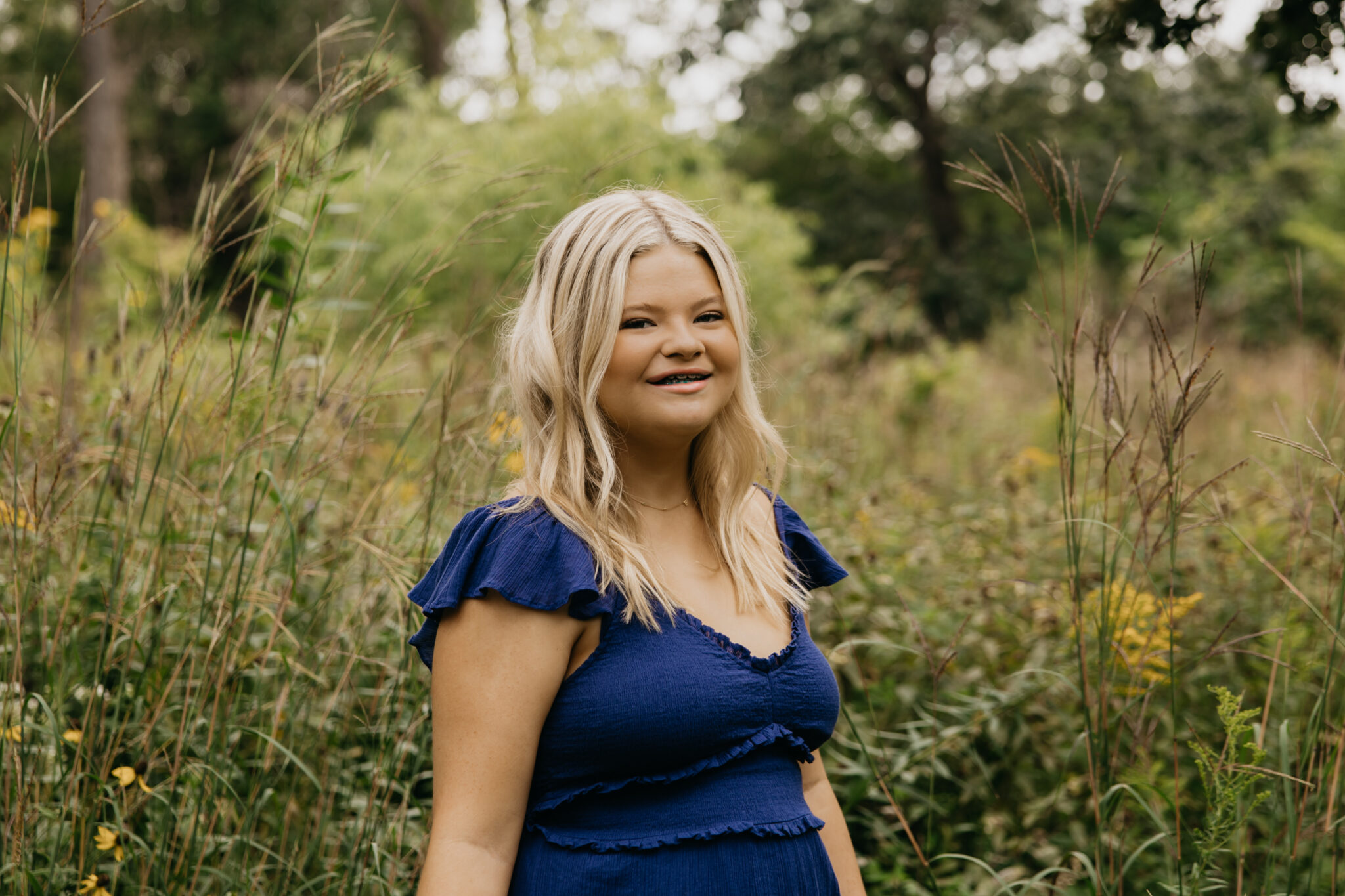 Groves Academy Senior Photos | Eva’s Timeless Session