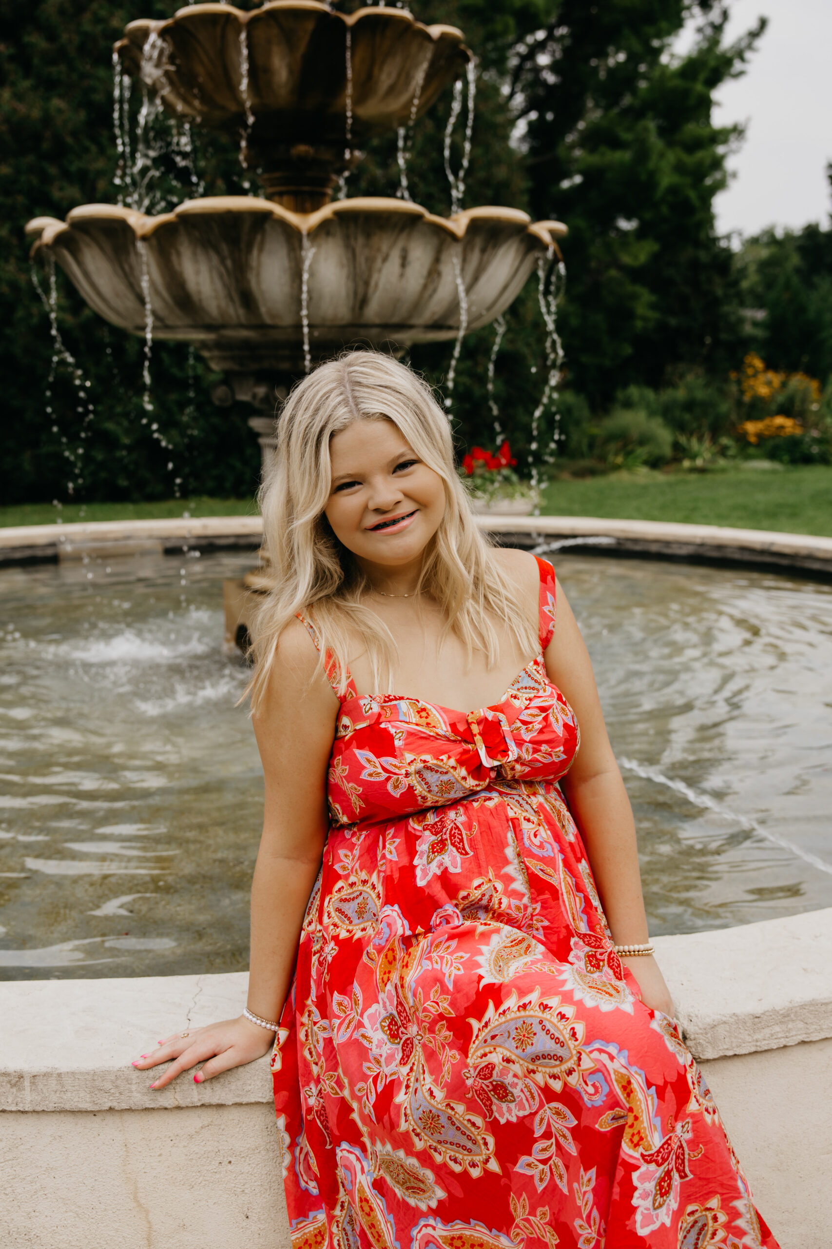 Groves Academy Senior Photos | Eva’s Timeless Session