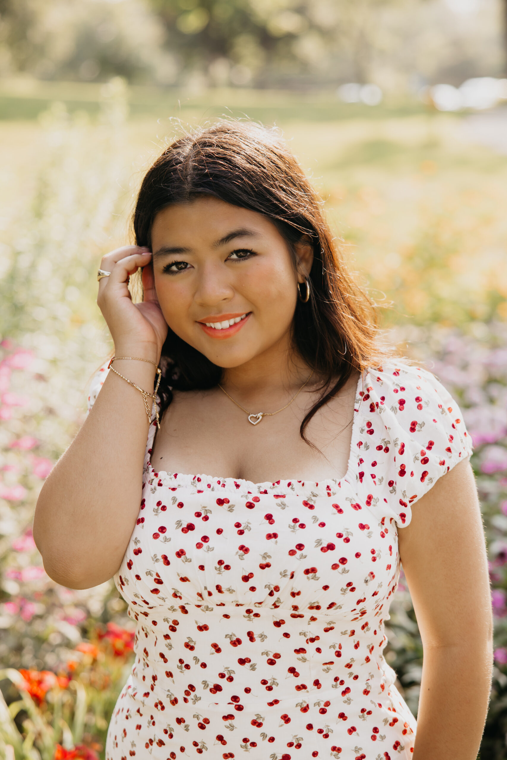 Shakopee High School Senior Photos | Evalyn's Session at Boom Island Park