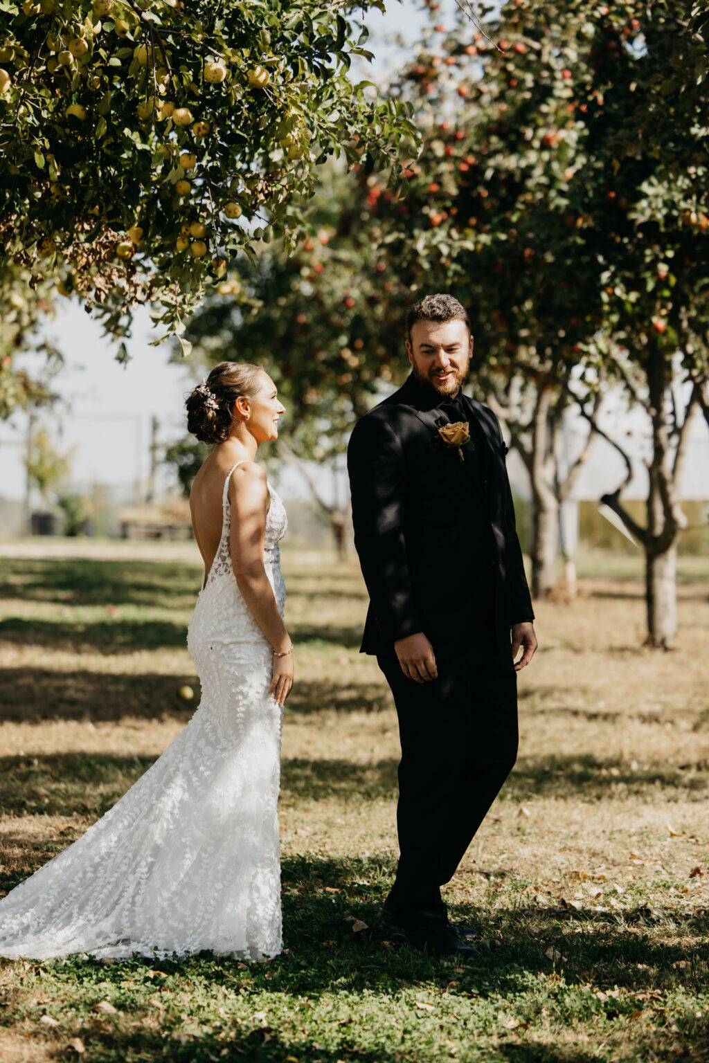 The Magic of First Look Wedding Photos: Should You Have One?